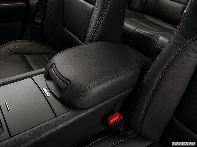 2015 Ford Taurus: Reviews, Price, Specs, Photos and Trims | Driving.ca