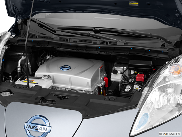 Nissan LEAF 2015: Essais routiers, prix, spécifications, photos et ...