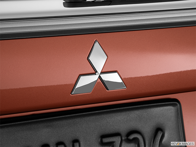 2015 Mitsubishi Outlander: Reviews, Price, Specs, Photos and Trims ...