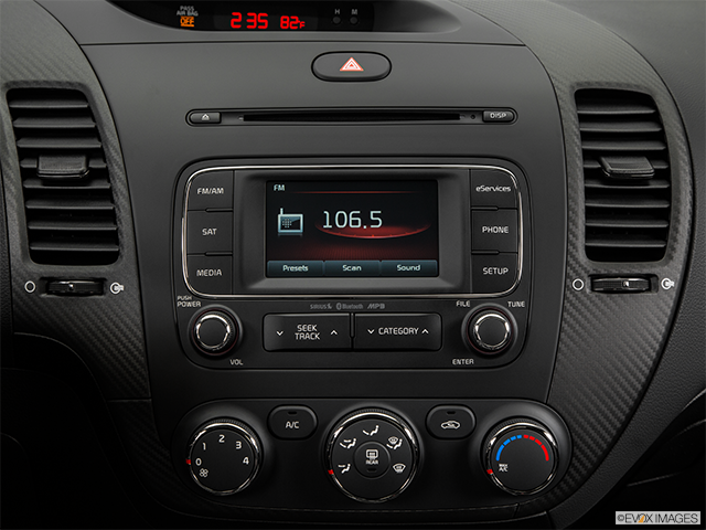 2015 Kia Forte Koup 2.0 EX 6MT: Price, Review, Photos (Canada) | Driving