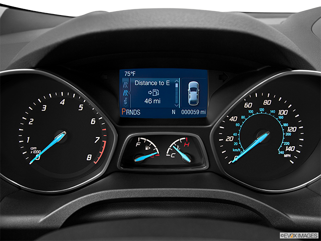 2014 Ford Escape S FWD: Price, Review, Photos (Canada) | Driving